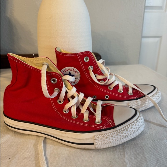 Converse | Shoes | Red Converse Chuck Taylor Euc W Sz 65 M Sz 45 Gym ...
